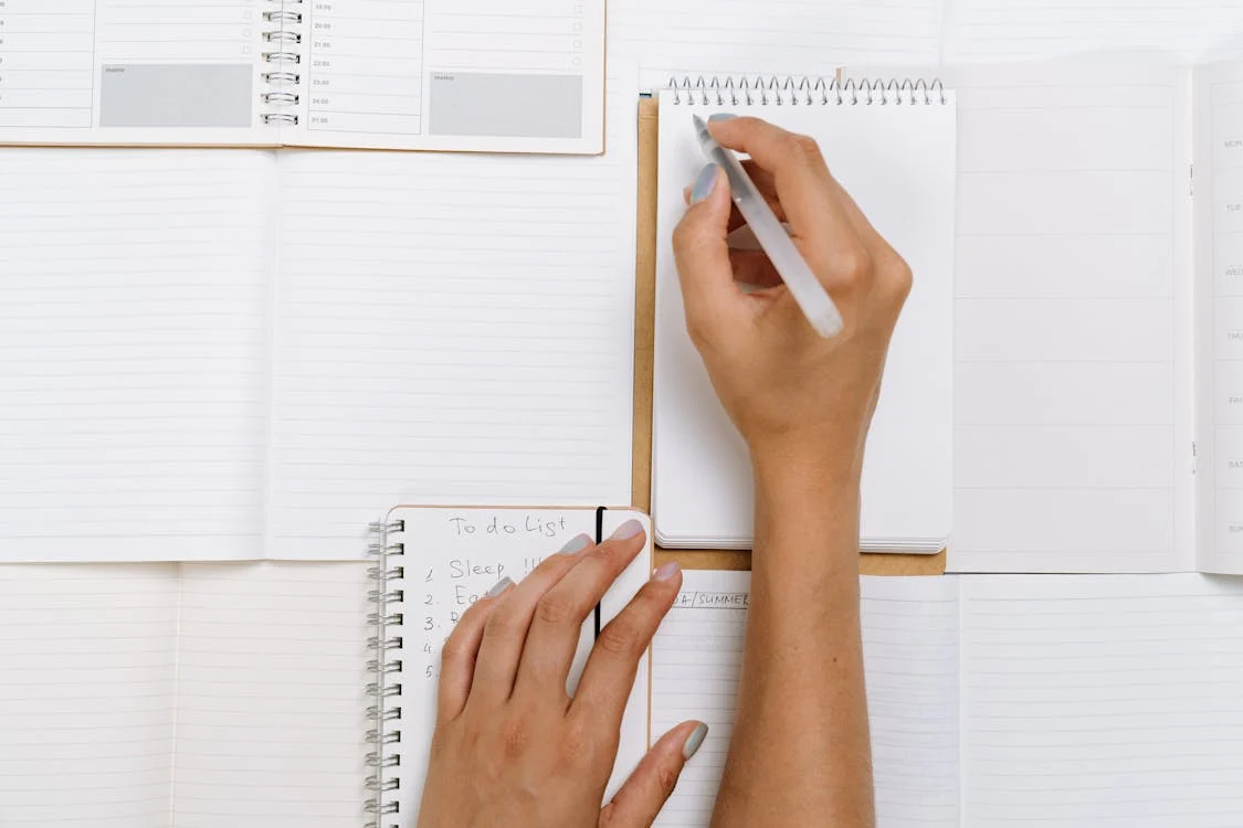 A Comprehensive Guide to Writing an Award-Winning Essay - GradeSmiths